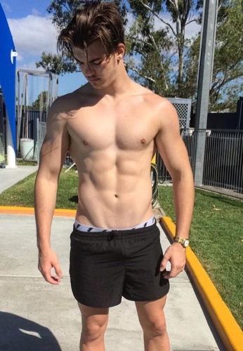 หล่อตัวพ่อ Jayden Rembacher กล้ามแน่นตัวเด็ด Onlyfans