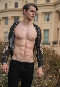 เปิดวาร์ปนายแบบหนุ่มหล่อ Tim Troetschel งานดี ซิกแพคแน่นๆจากเยอรมัน ...